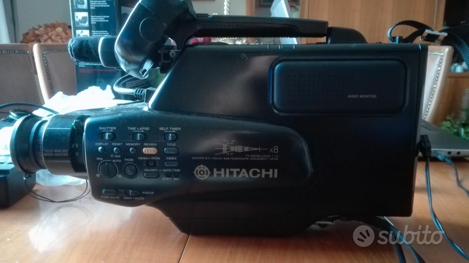 Videocamera HITACHI VHS Vintage Mod. 3300E - Audio/Video In vendita a ...