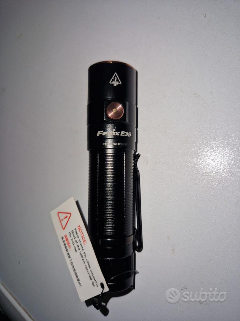 TORCIA FENIX E35 3000 LUMEN - Giardino e Fai da te In vendita a Salerno
