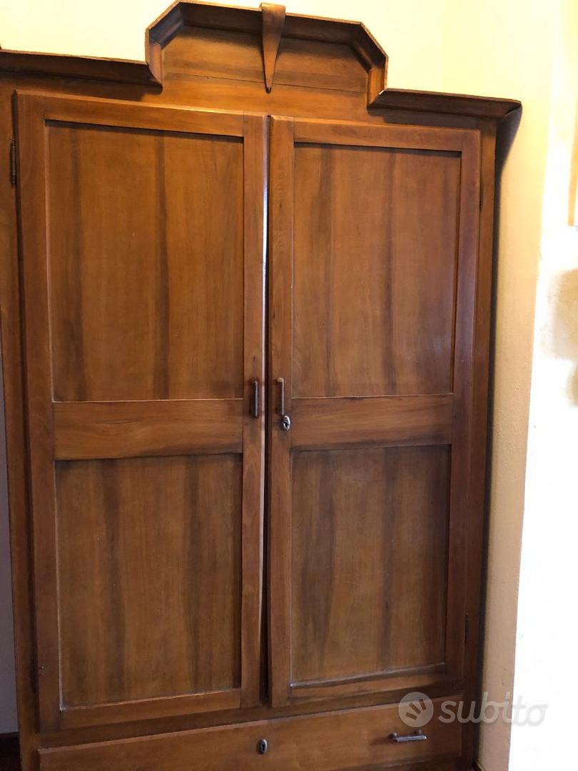 Armadio Antico In Legno Arredamento E Casalinghi In Vendita A Catania