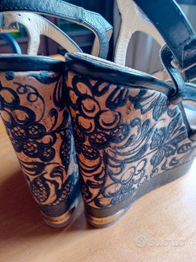 sandali con seppa 11 cm e zeppa 4 cm davanti diseg - Abbigliamento e ...