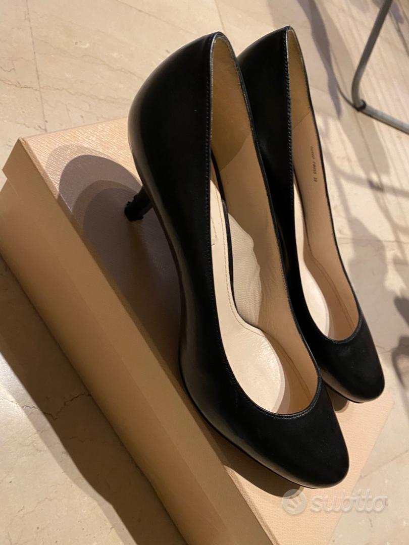 Scarpe décolleté in vitello nero originali Prada - Abbigliamento e ...