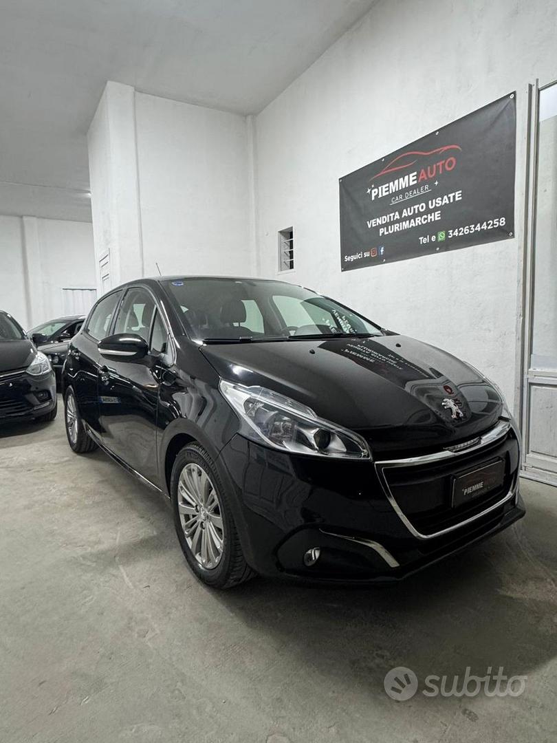 peugeot 208 1.5 hdi full 2019 km 88000 - Auto In vendita a Brindisi