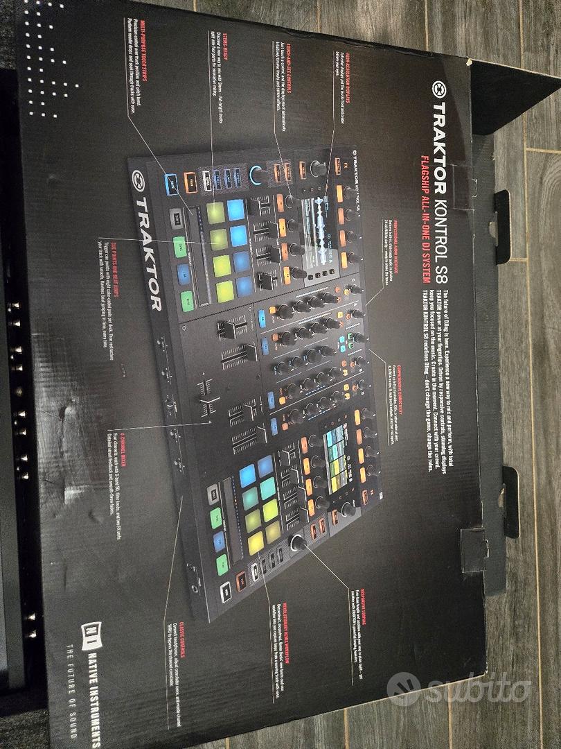 CONSOLLE traktor kontrol s8 NATIVE INSTRUMENT dj - Strumenti Musicali In vendita a Roma