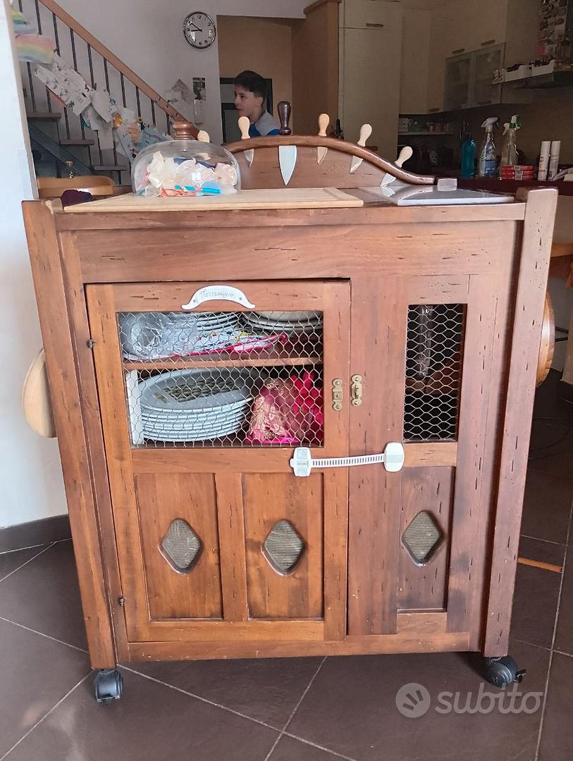 MOBILE IN LEGNO - FORMAGGIO/VINO - Arredamento e Casalinghi In vendita ...