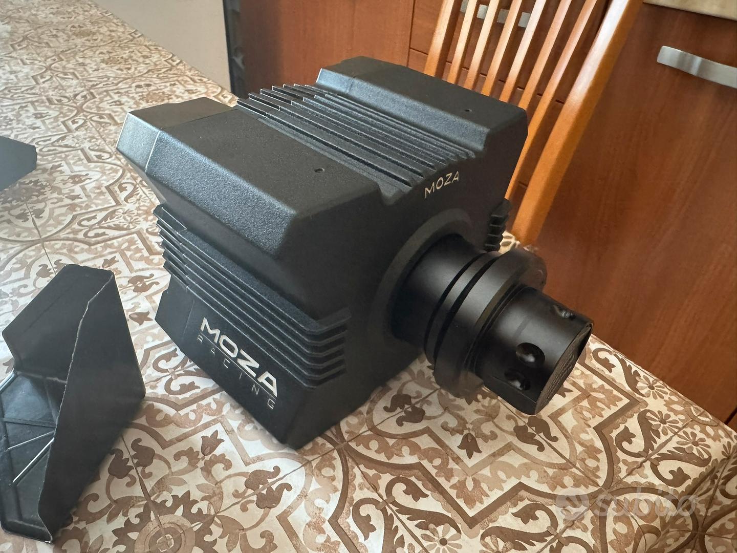 Moza R5 Racing Bundle + ES Formula Wheel - Console e Videogiochi In ...