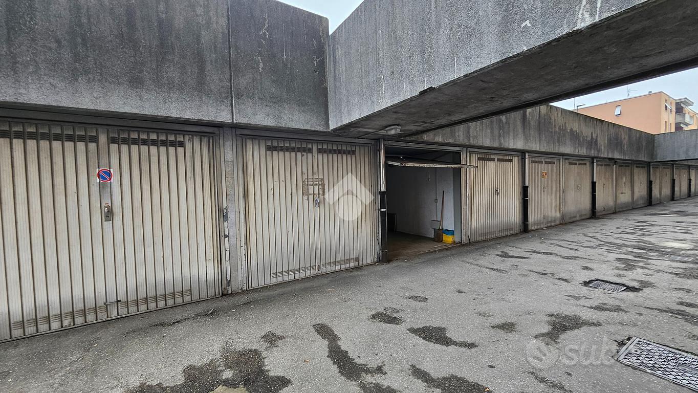 Subito - FILOSOFIA CASA srl - BOX A PARMA - Garage e box In vendita a Parma