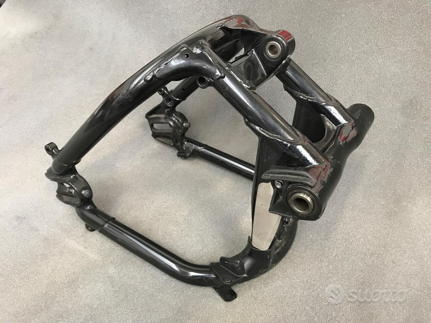 Subito - JO GARAGE S.R.L.S. - Forcellone posteriore Triumph bobber ...