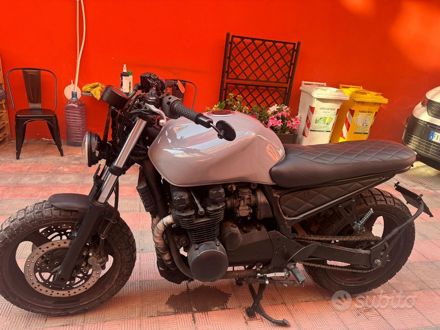 Kawasaki ZR-7 Cafe racer - Moto e Scooter In vendita a Napoli