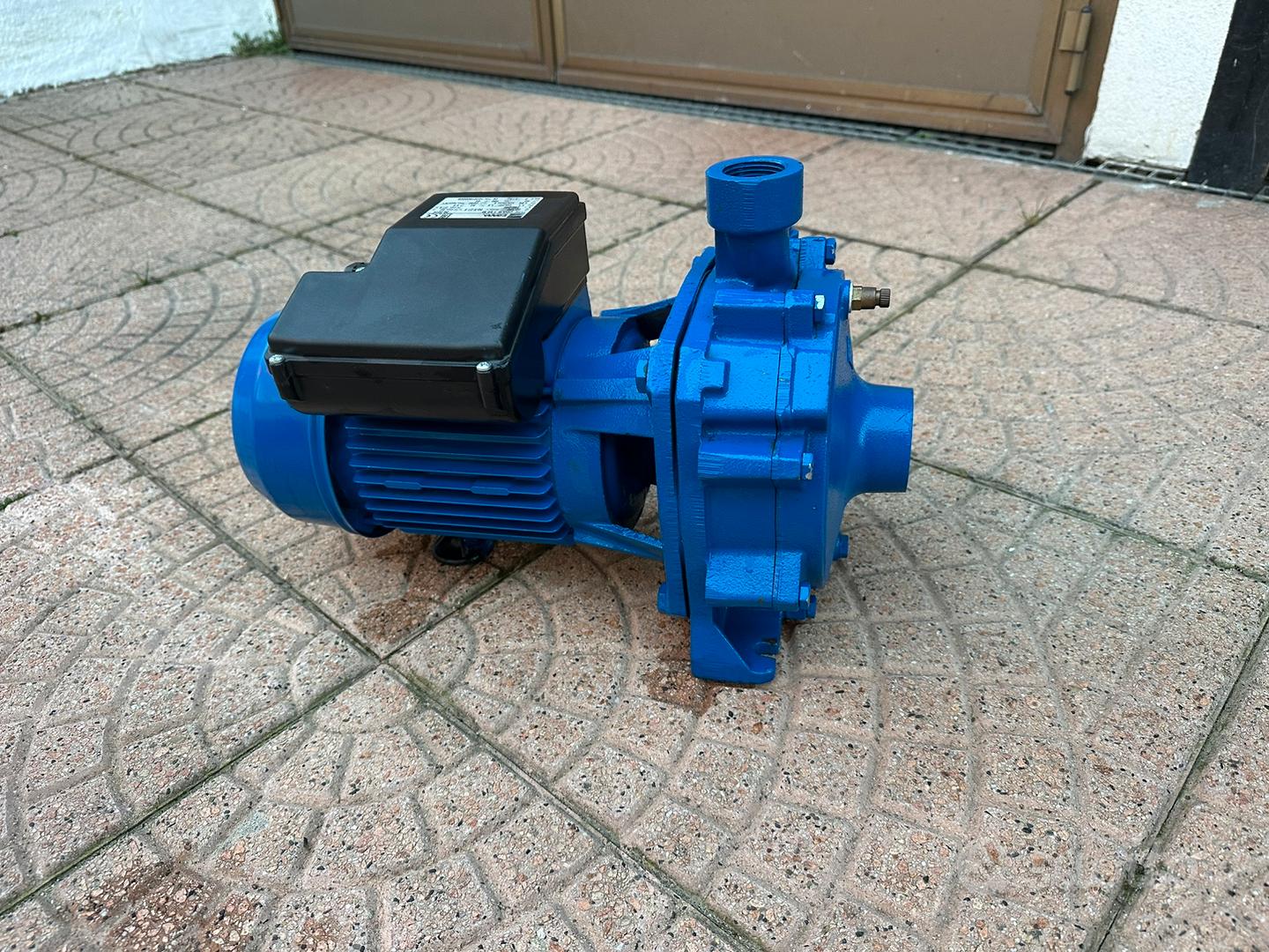 Pompa superficie centrifuga ebara - Giardino e Fai da te In vendita a ...