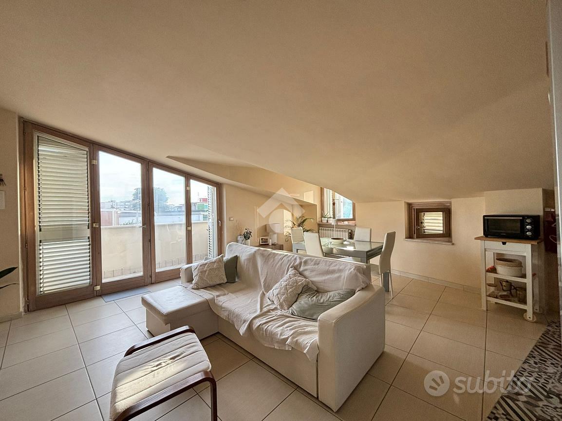 Subito - TECNOCASA - TECNOIMMOBILIARE 7 SRL - MANSARDA A GRUMO NEVANO ...