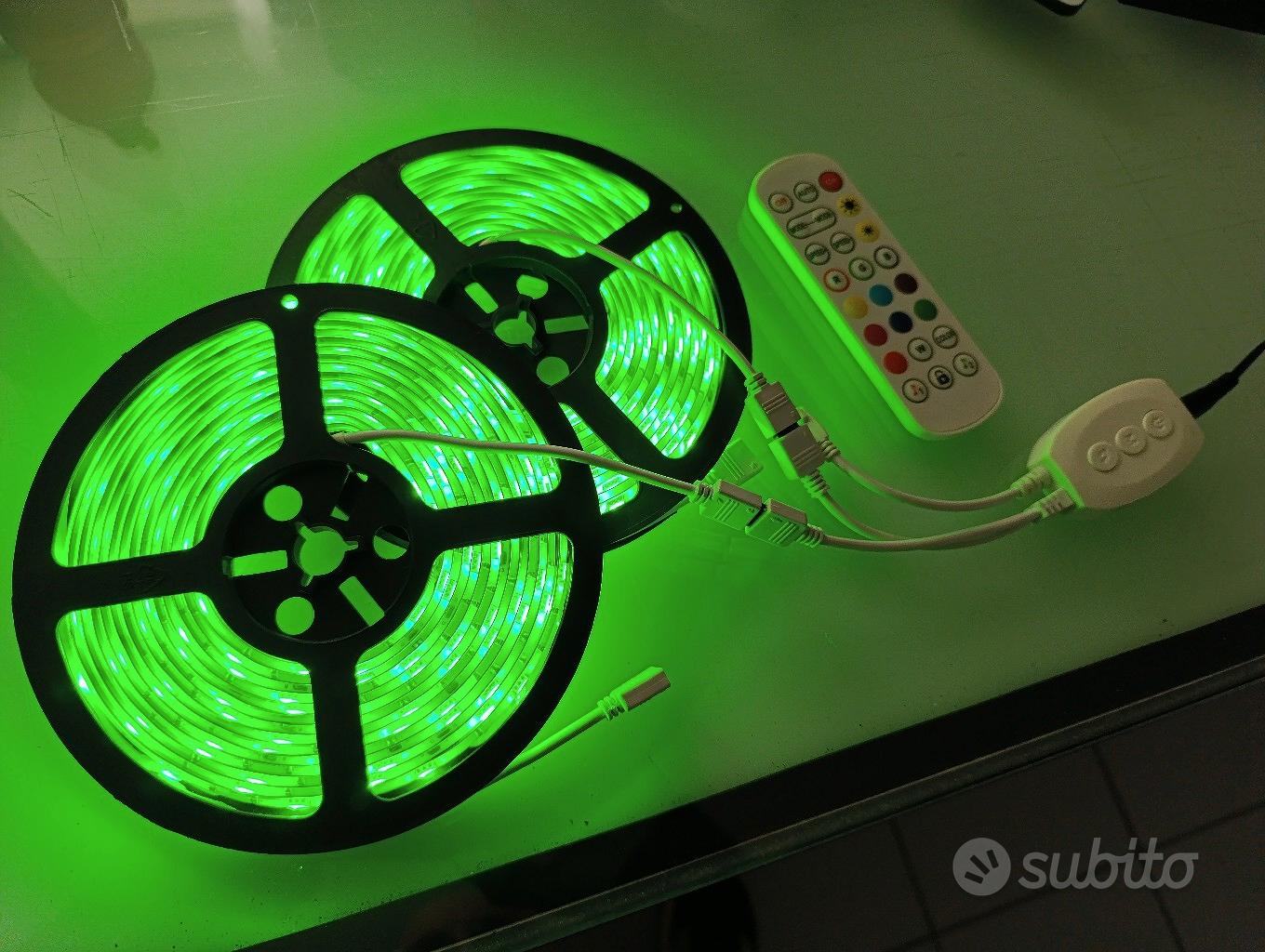 Strisce a led 10 metri (5 + 5) RGB con telecomando - Arredamento e ...