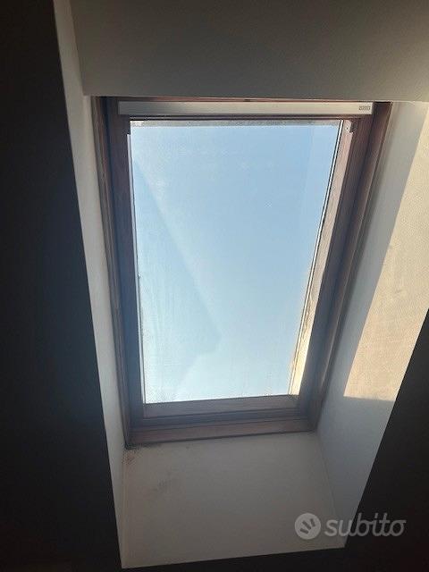 Lucernaio - Velux - modello GGL 206 0045 - Altri In vendita a Milano