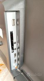 TV led 32 pollici AKAI con telecomando - Audio/Video In vendita a Modena