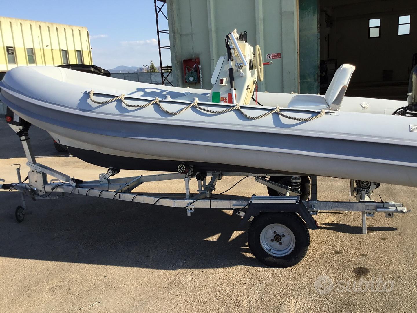 Gommone con motore Suzuki 4 tempi - Nautica In vendita a Sassari