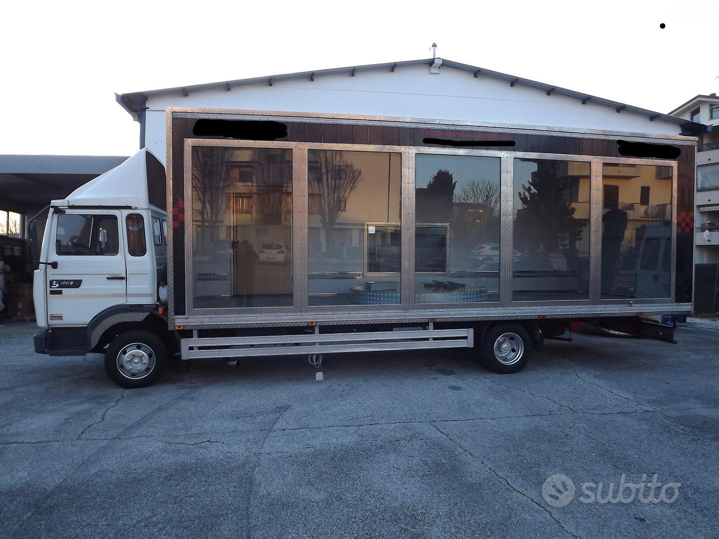 Renault Midliner S120 - Vetrinato per esposizione - Veicoli commerciali ...