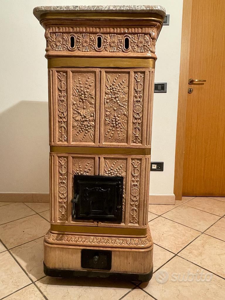 Stufa a legna in ceramica monocroma 900 - Arredamento e Casalinghi In ...