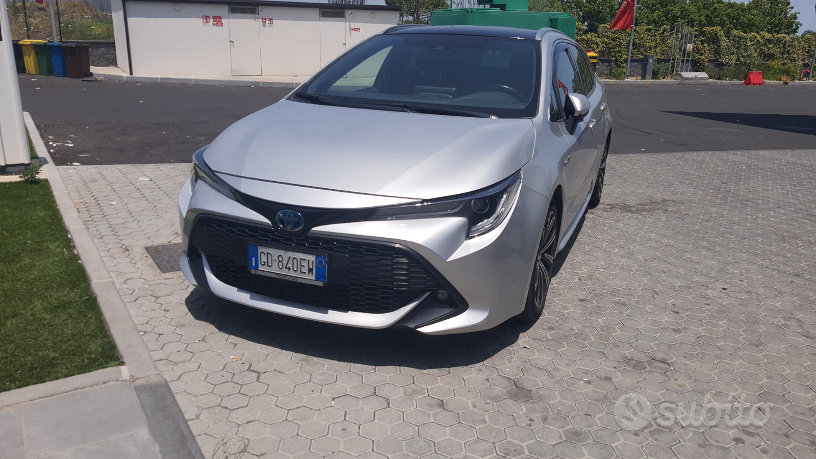 Corolla sw style 2.0 185 cv - Auto In vendita a Catania