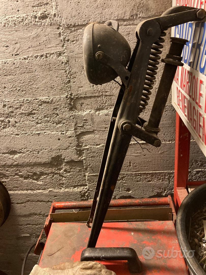 Forcella d’epoca con fanale - Accessori Moto In vendita a Cuneo