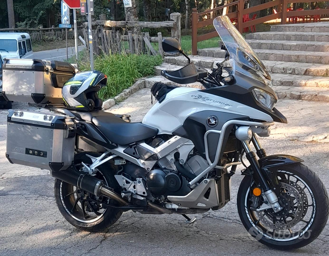 Honda VFR800X CrossRunner - 2015 - Moto e Scooter In vendita a Cosenza