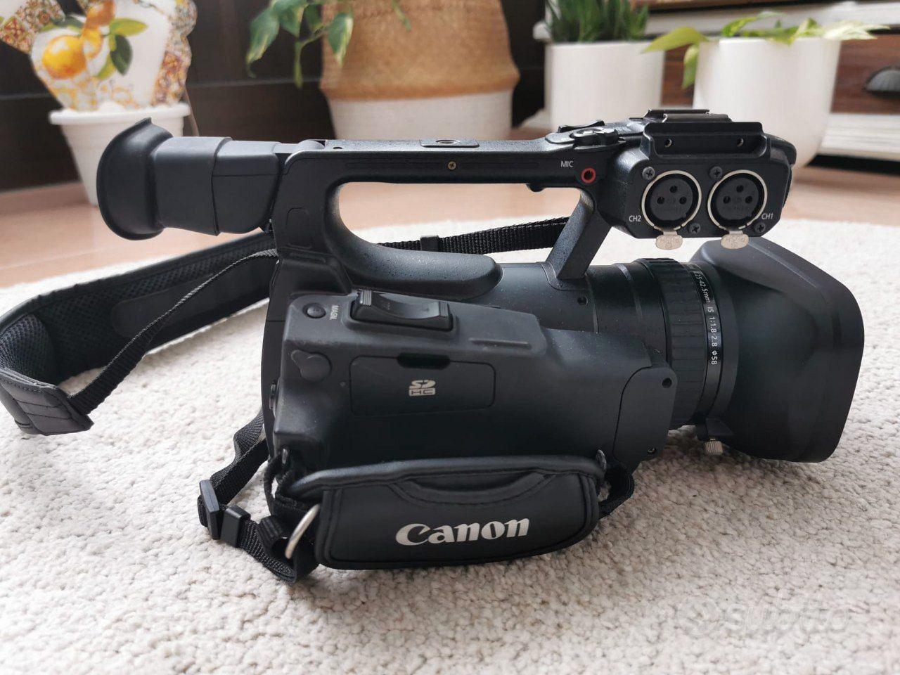 Canon xf100 CMOS full HD - Audio/Video In vendita a Siracusa