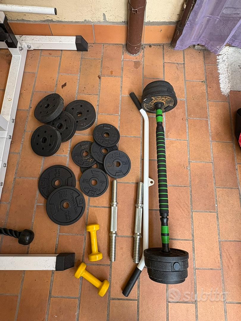 Lat machine+pesi e manubri - Sports In vendita a Lecco