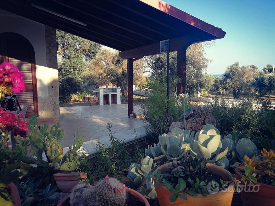VILLA TRULLO tipico nel SALENTO vicino al mare - Case vacanza In ...