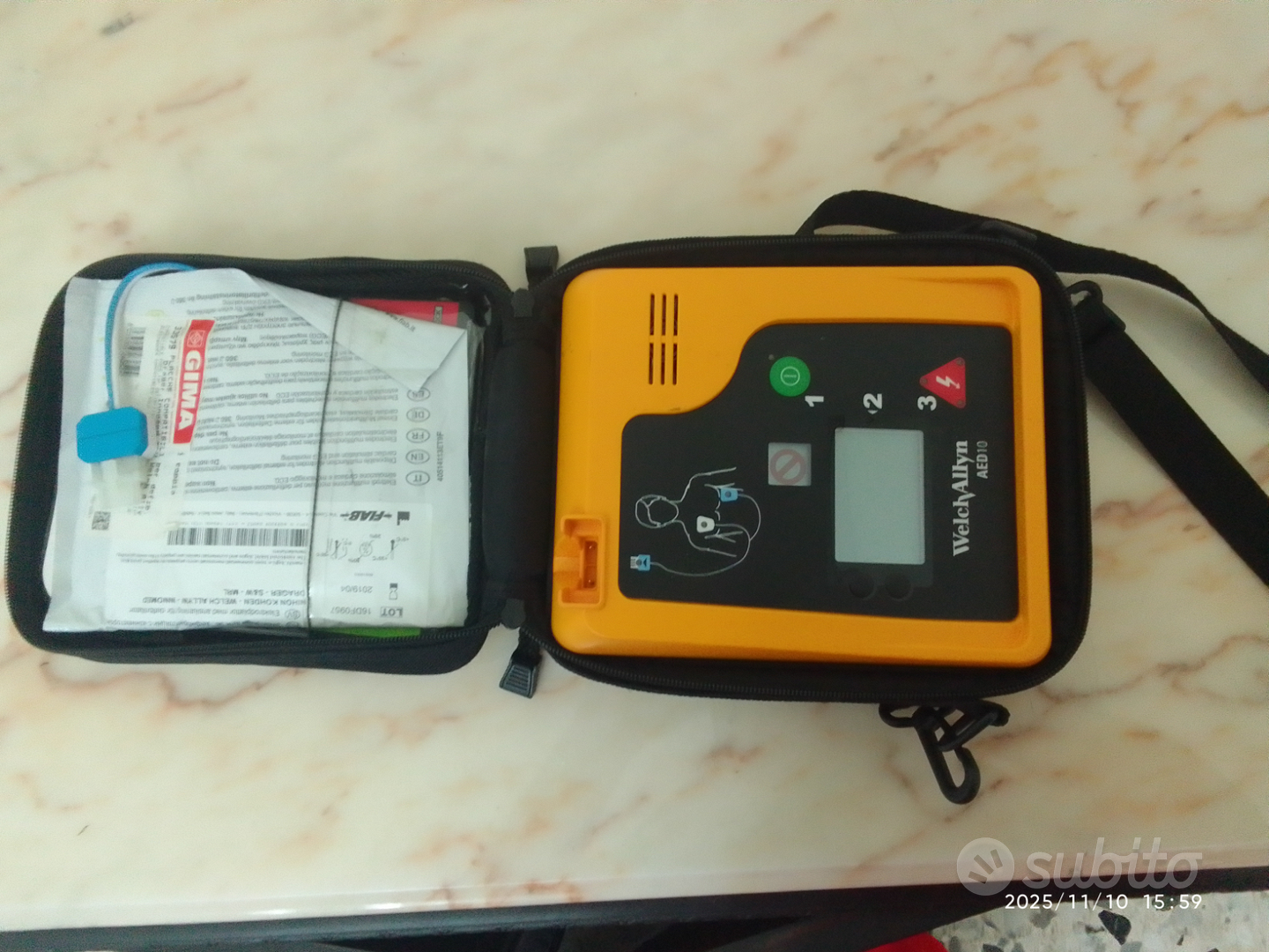 DAE defibrillatore semiautomatico - Altri In vendita a Catania