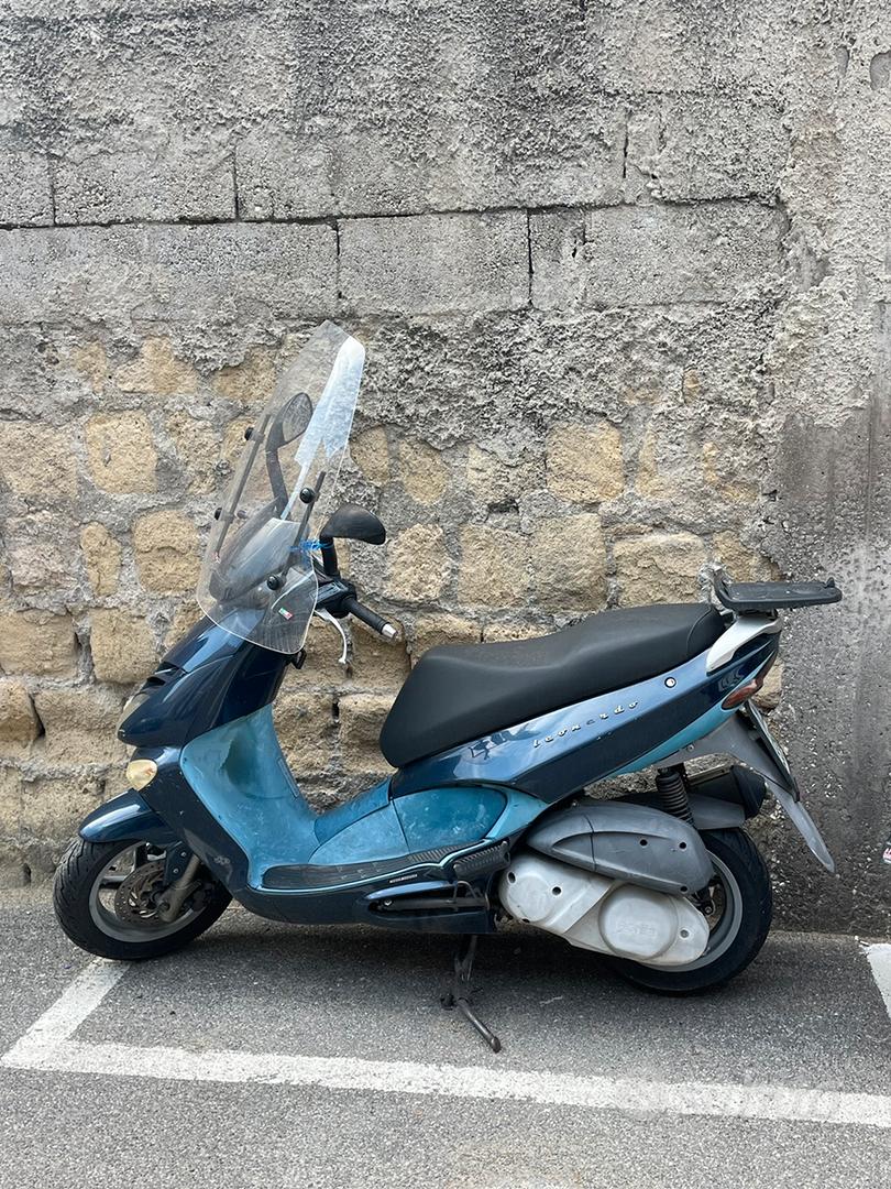 Aprilia Leonardo 250 anno 98 - Moto e Scooter In vendita a Napoli