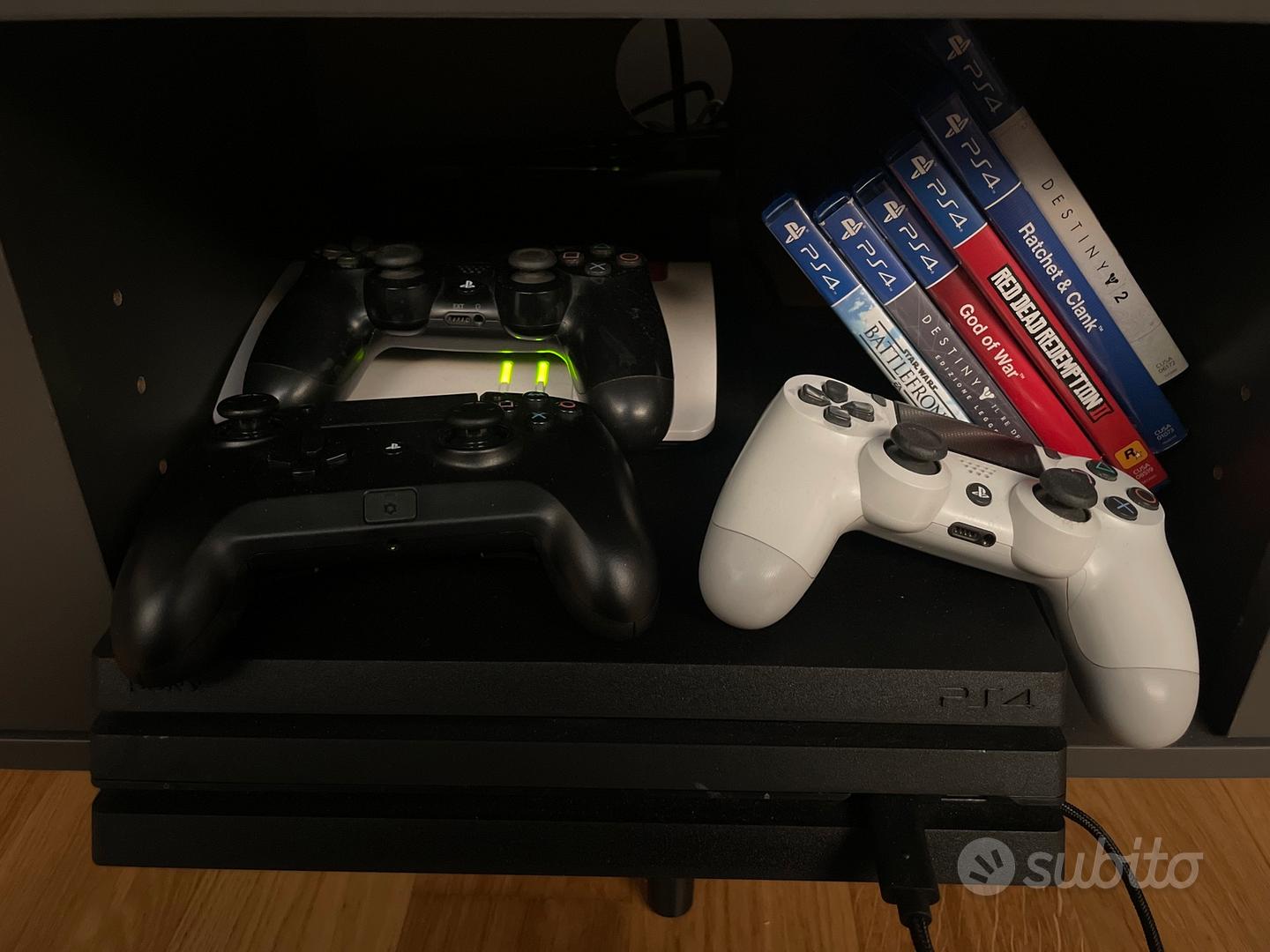 Ps4 pro + 2 controller + base ricarica - Console e Videogiochi In ...