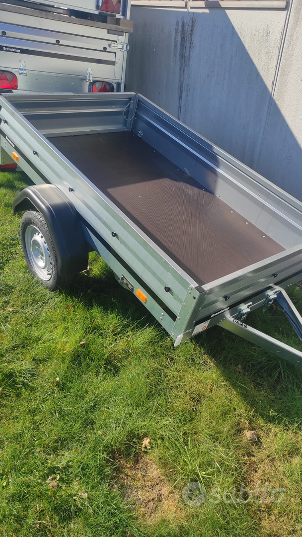 Carello Rimorchio auto 750 - 2000 kg - Caravan e Camper In vendita a Pisa