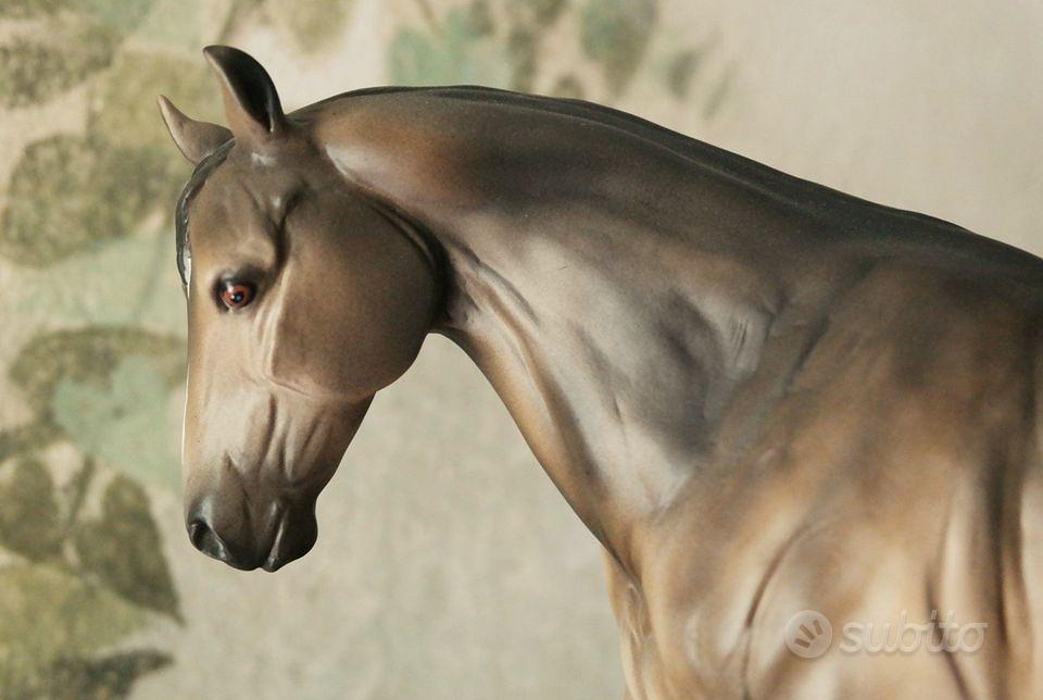 Modellino Scultura cavallo Quarter Horse in resina - Collezionismo In ...