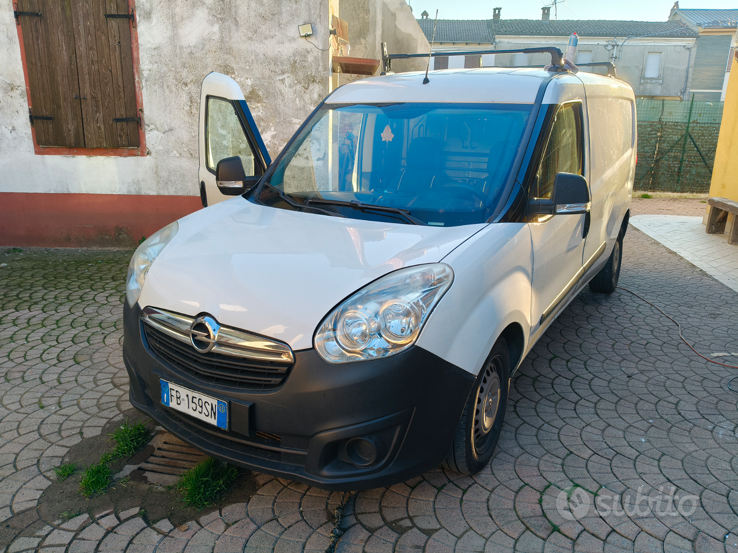 Opel combo van passo lungo NO IVA - Veicoli commerciali In vendita a ...