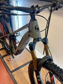 Subito - CYCLE CLUB - ebike PIVOT SHUTTLE SL PRO 2024 tg XL ...