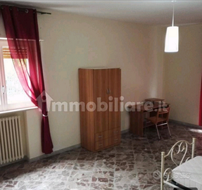 Stanza camera singola Giulio Petroni bari venere - Camere/Posti letto ...