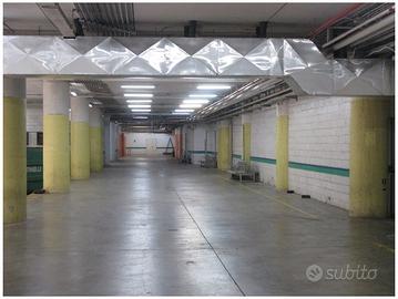 Magazzino di 34 mq - Uffici e Locali commerciali In vendita a Roma