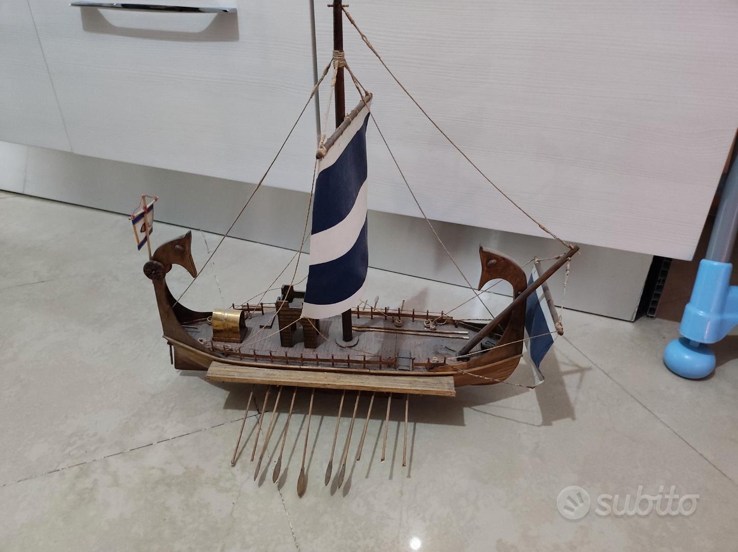 Grande nave modellino trireme greca - Collezionismo In vendita a Milano