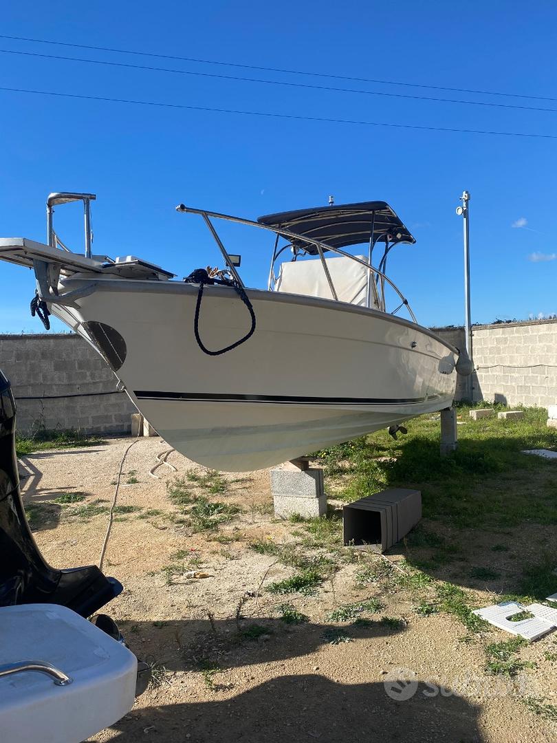Robalo 2320 - Nautica In vendita a Lecce