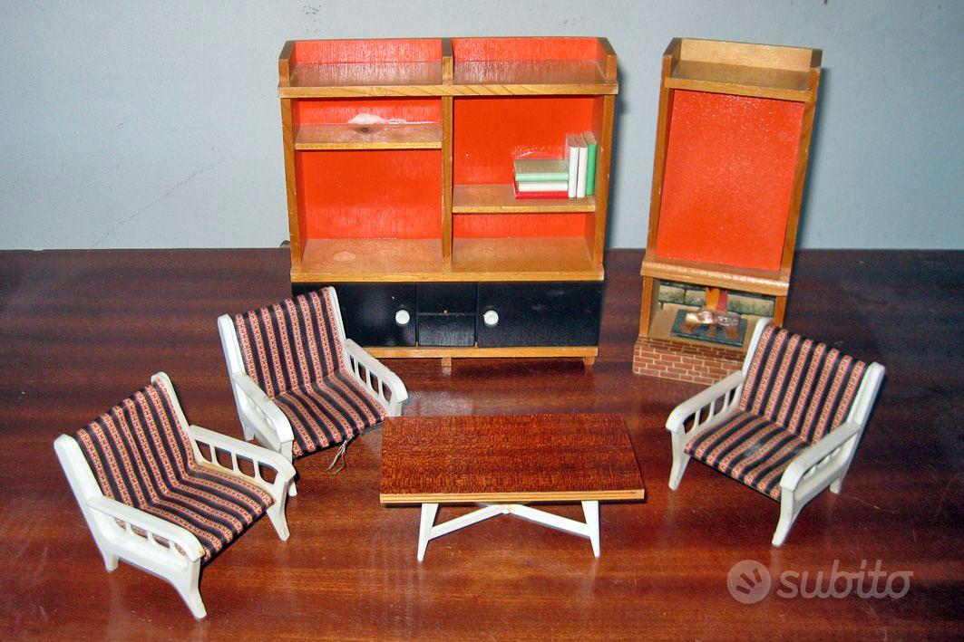 SALOTTO BAMBOLE TIPO BARBIE - Collezionismo In vendita a Modena