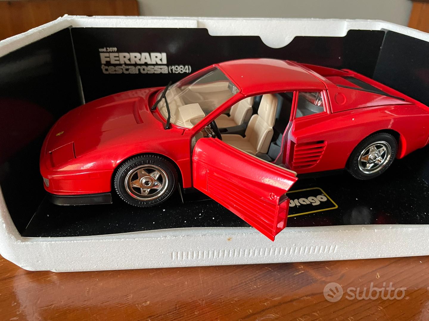 Modellino auto Ferrari Testarossa - Collezionismo In vendita a Bergamo