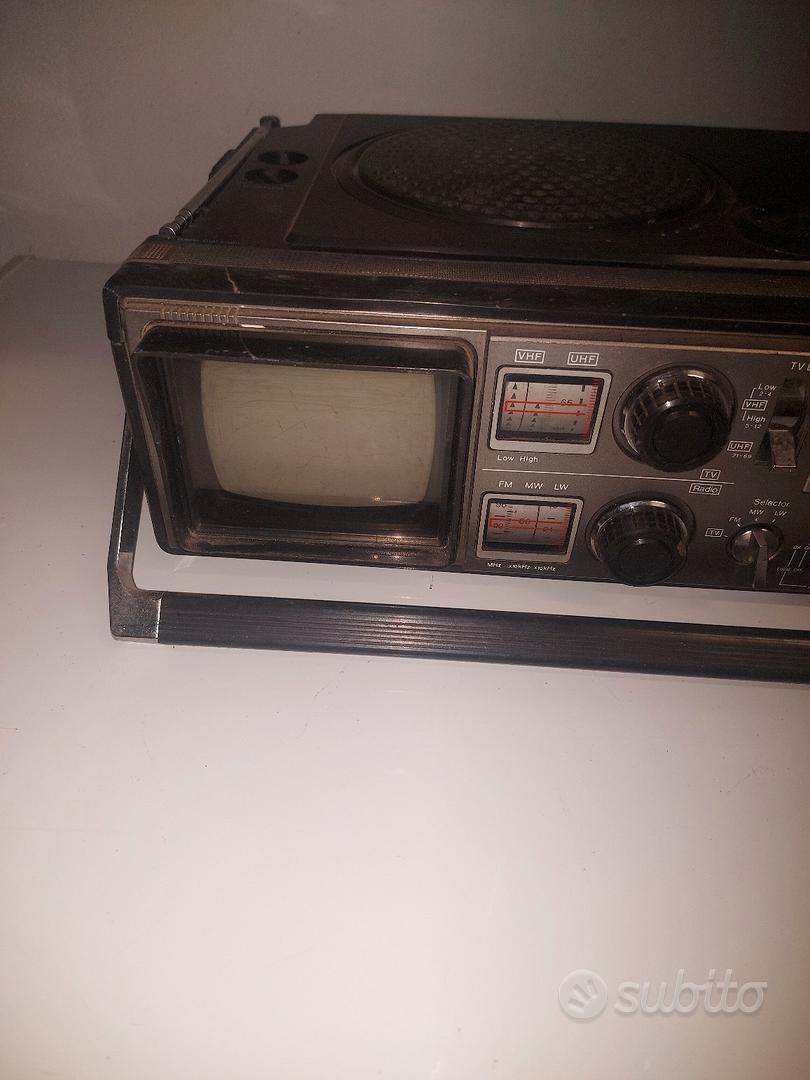 radio sharp 5p 27 h radio cassette tv - Audio/Video In vendita a Viterbo