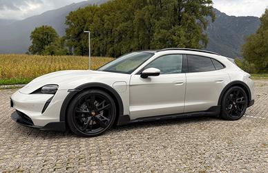 Porsche Tycan 4 Cross Turismo - Auto In vendita a Belluno