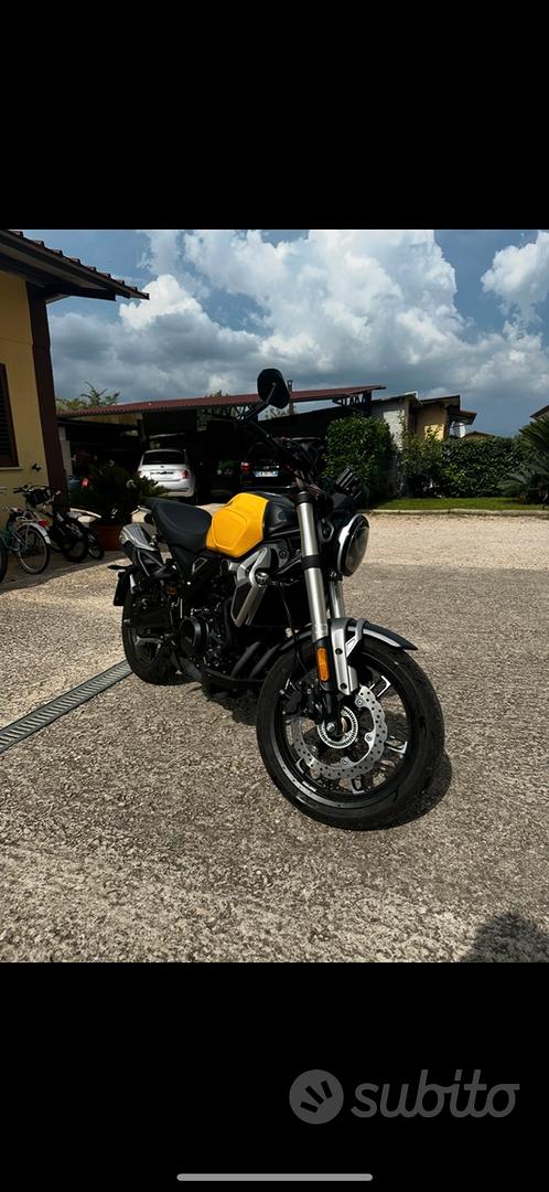 Voge Trofeo 350 AC 2024 - Moto e Scooter In vendita a Latina