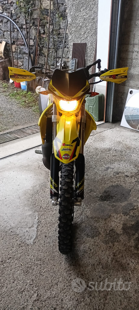 Suzuki Valenti rme50 racing - Moto e Scooter In vendita a Vercelli