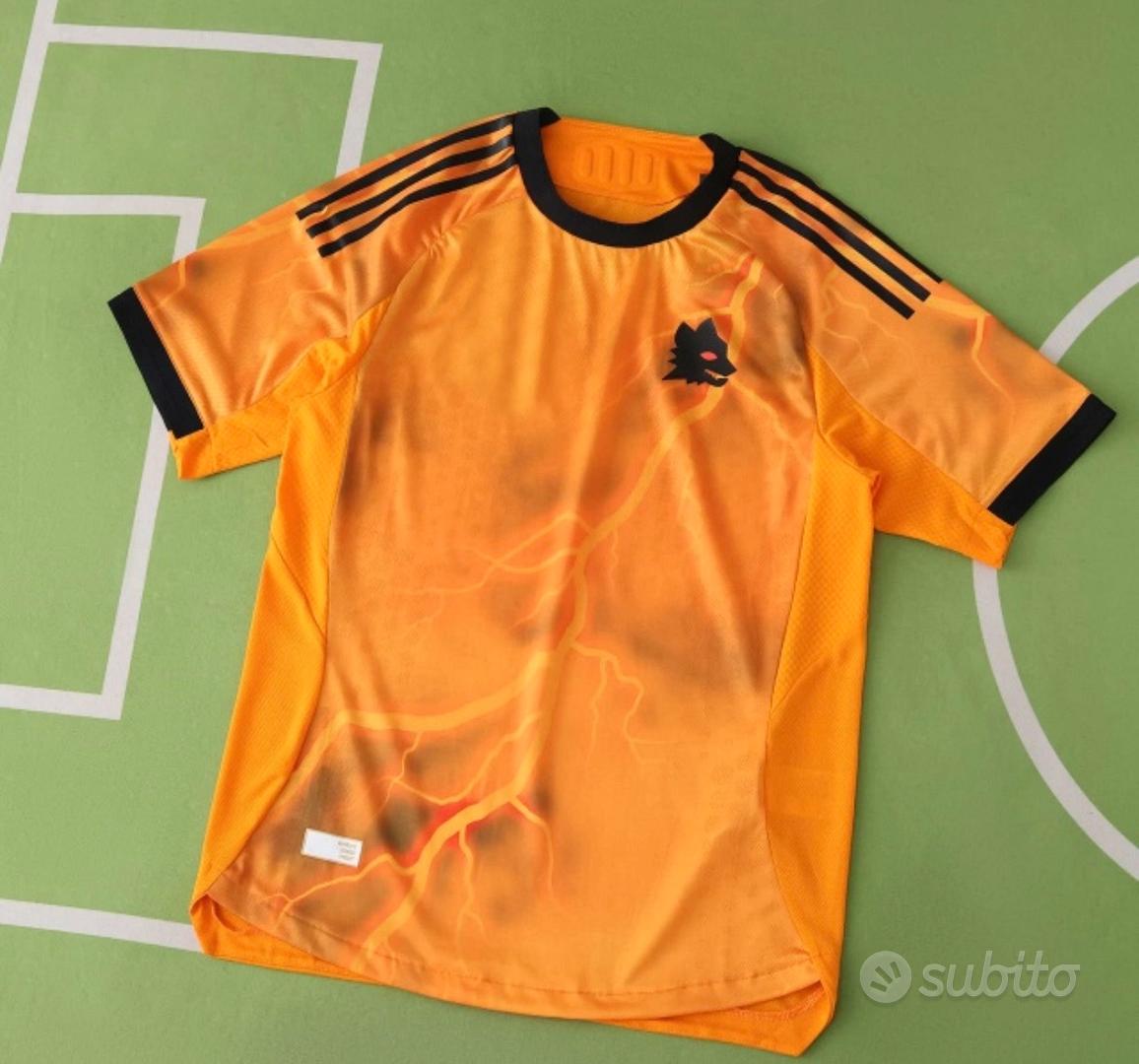 maglietta di calcio della roma anno 25/26 - Sports In vendita a Roma