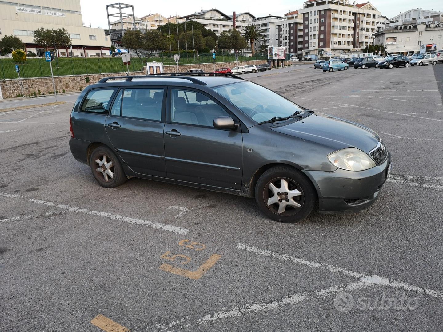 TOYOTA Corolla Sw - 2003 - Auto In vendita a Sassari