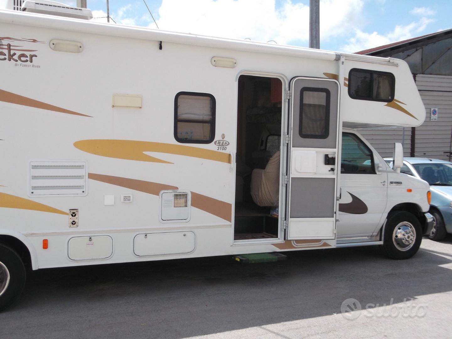Camper Americano Sunseeker Forest River 31 - Caravan e Camper In ...