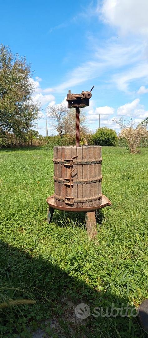 Torchio per uva diametro 40 cm - Giardino e Fai da te In vendita a Novara