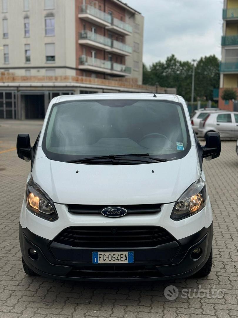 Ford Transit Custom - Veicoli commerciali In vendita a Asti