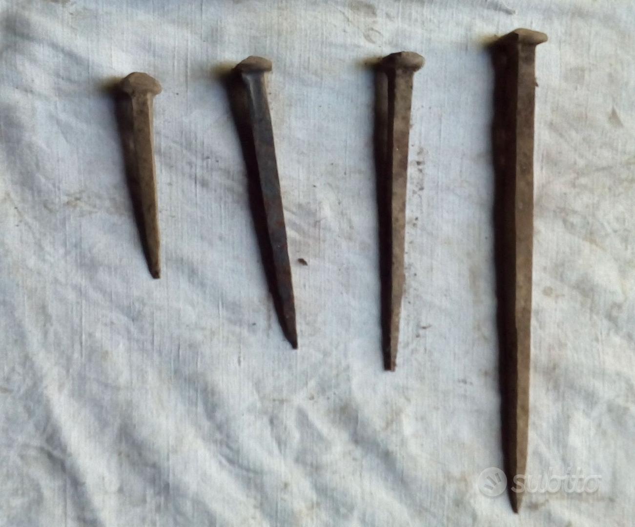 Chiodi antichi forgiati a mano - Giardino e Fai da te In vendita a Grosseto