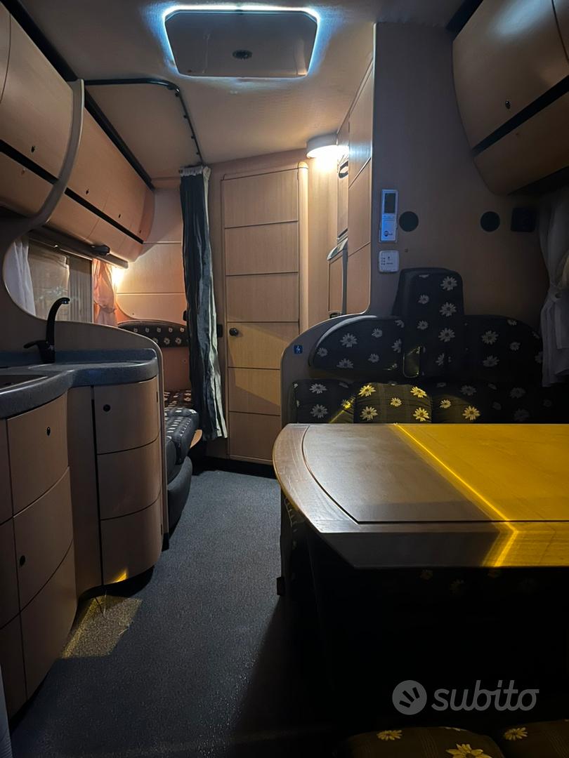 Laika 3003 con impianto litio - Caravan e Camper In vendita a Roma